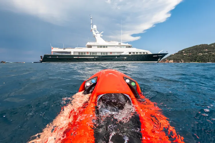 EMERALD yacht for charter (Feadship, 50.4m, 1990)